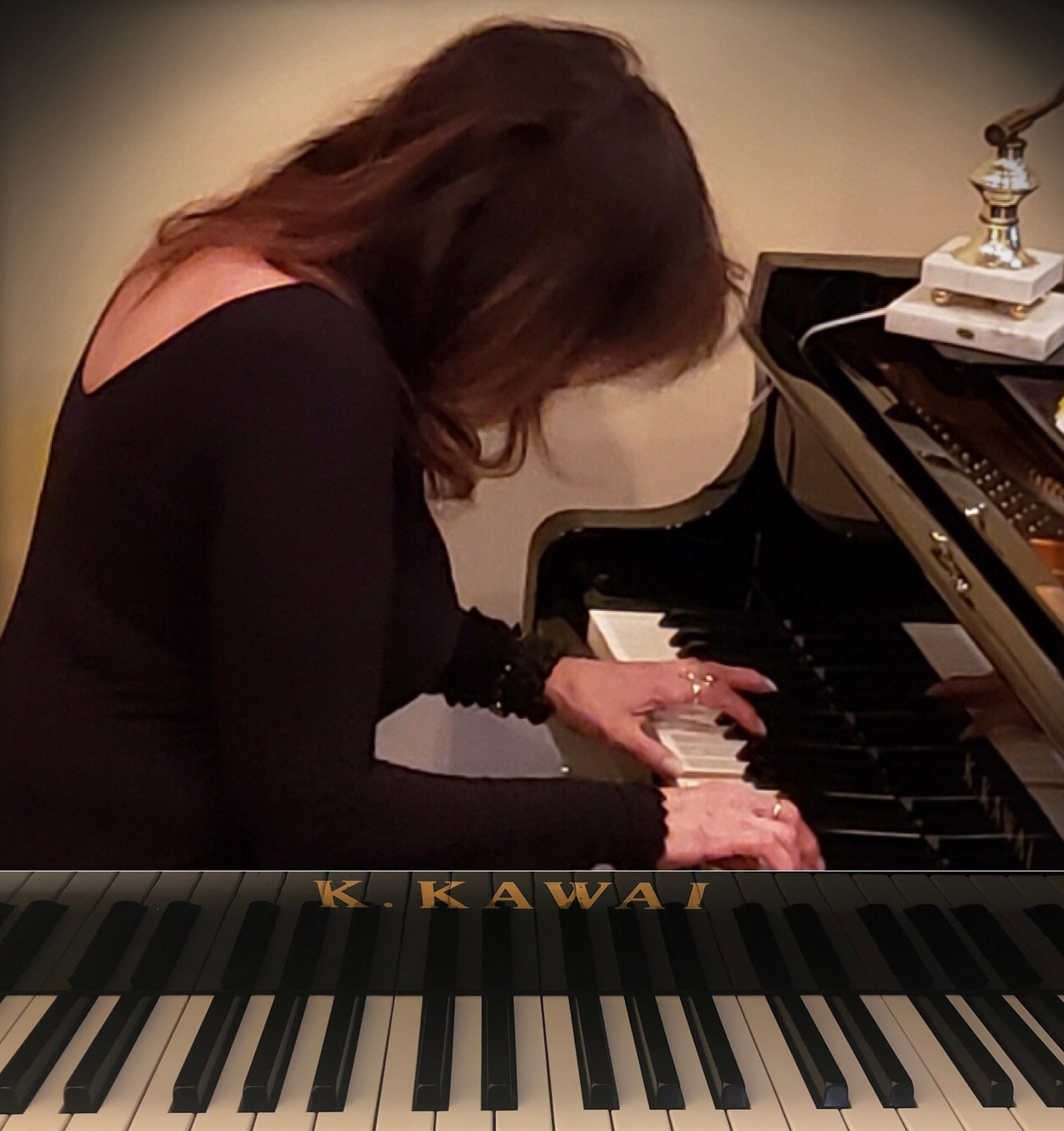 In the Middle of the Night – Rosemary Frances – Pianist